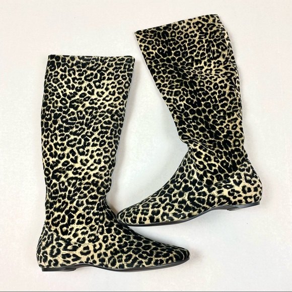 Very Volatile | Shoes | Very Volatile Snow Leopard Shania Boots | Poshmark
